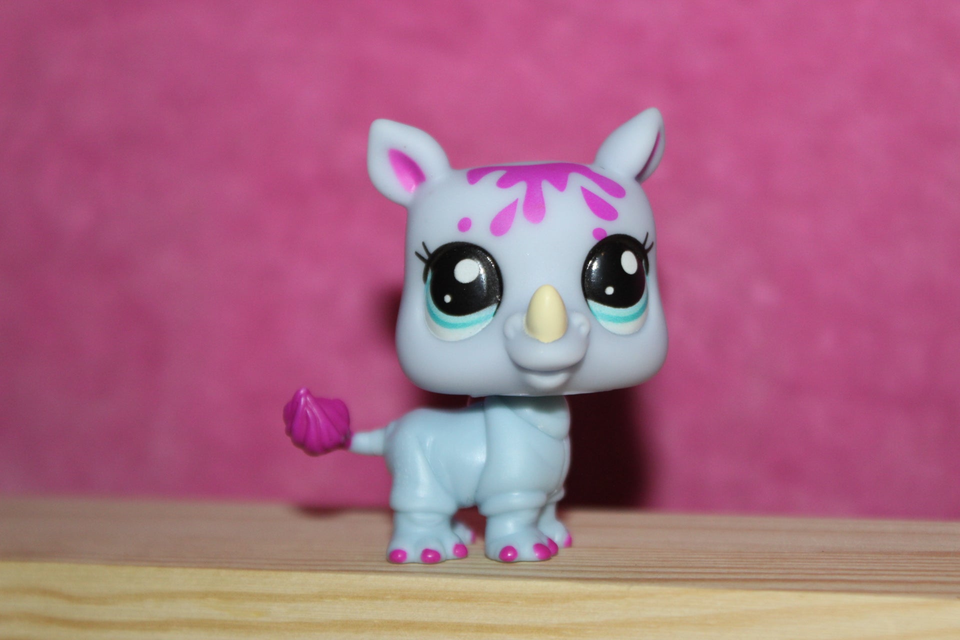 Authentic LPS New Gen Rhino – LPSSmoothie