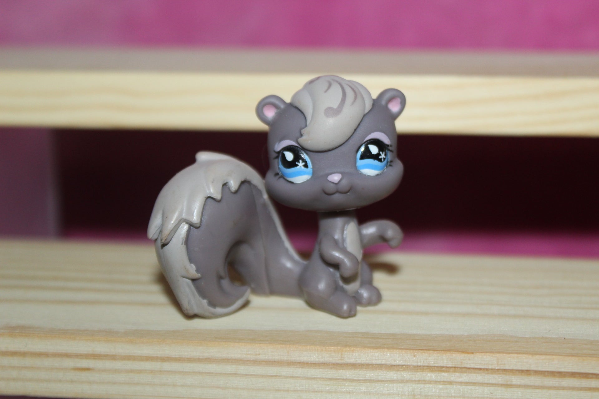 Authentic LPS Squirrel – LPSSmoothie
